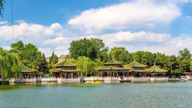 BeijingBeihai Park E-ticket Booking Service - Seasonal Beauty and Activities