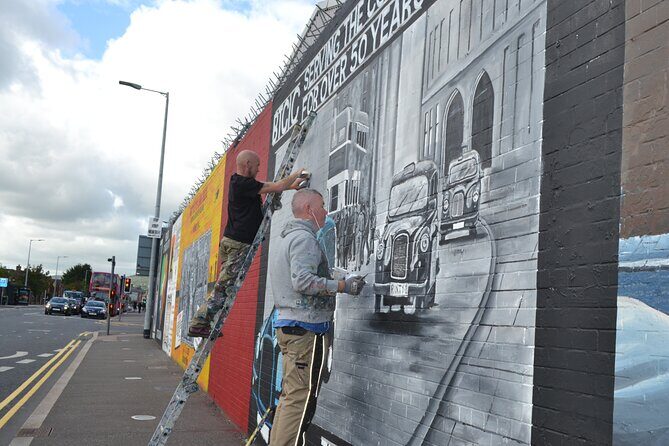 Belfast Black Cab Taxi 2Hr private tour with original guides - What the Tour Means for You