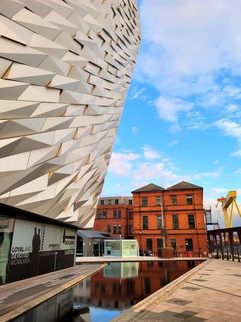 Belfast: Express Walk with a Local - Exploring Belfast on Foot with a Local Guide