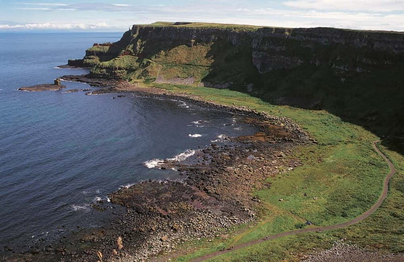 Belfast Giant's Causeway and Titanic Distillery Whiskey Tour - How the Tour Balances Cost and Value