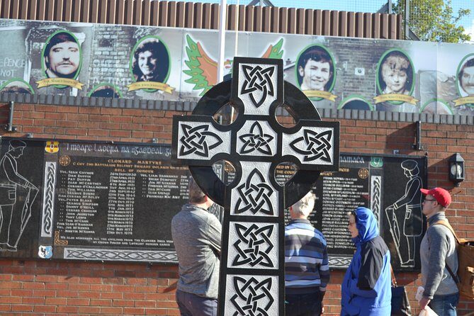 Belfast original taxi drivers 2hr of The history of terror tour - Who Should Book This Tour?