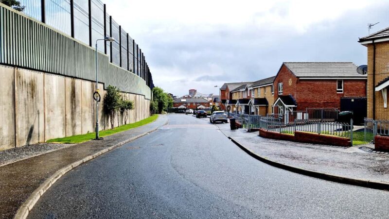 Belfasts Troubles Walking Tour - A Closer Look at the Belfast Troubles Walking Tour