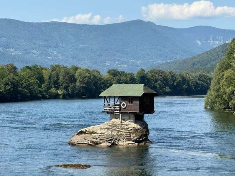 Belgrade: Best of West (Drina House, Drvengrad and Sargan 8) - First Stop: The Drina River House