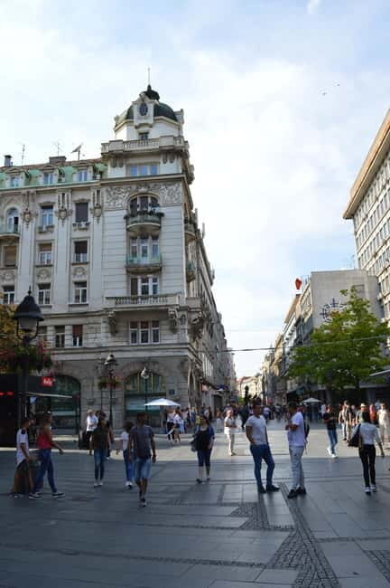 Belgrade: Get to know the city center and Serbian culture - The Bohemian Quarter: Skadarlija