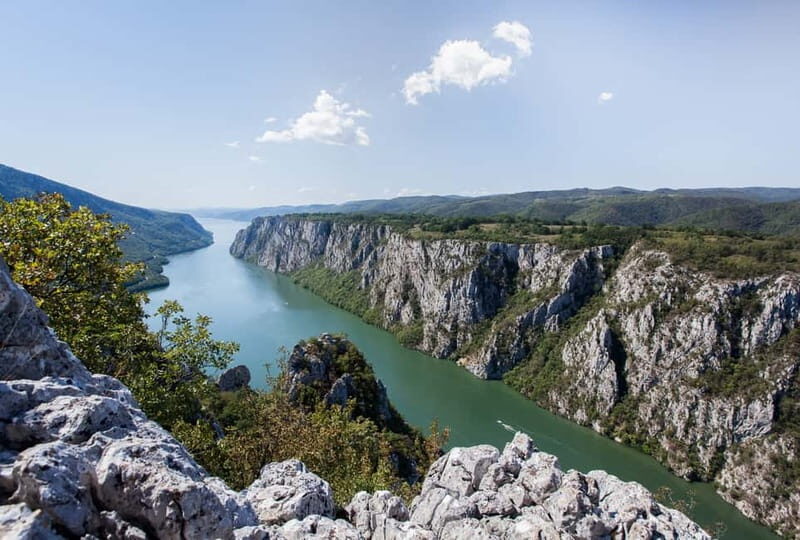 Belgrade: Iron Gate Park, Speedboat Ride, and 2 Viewpoints - Exploring the Iron Gate: A Full-Day Adventure from Belgrade