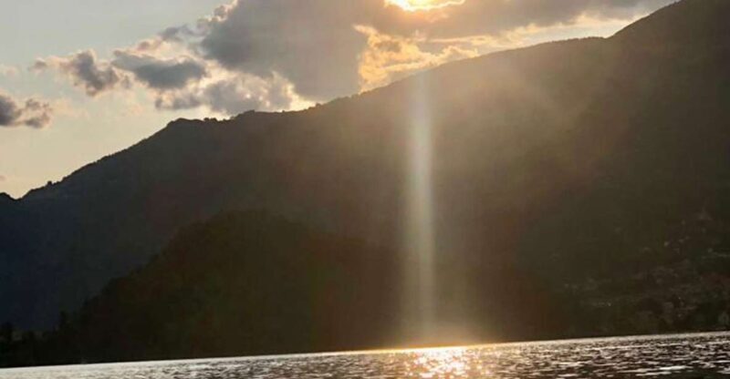 Bellagio: Lake Como Sunset Kayak Villas Experience - Key Points