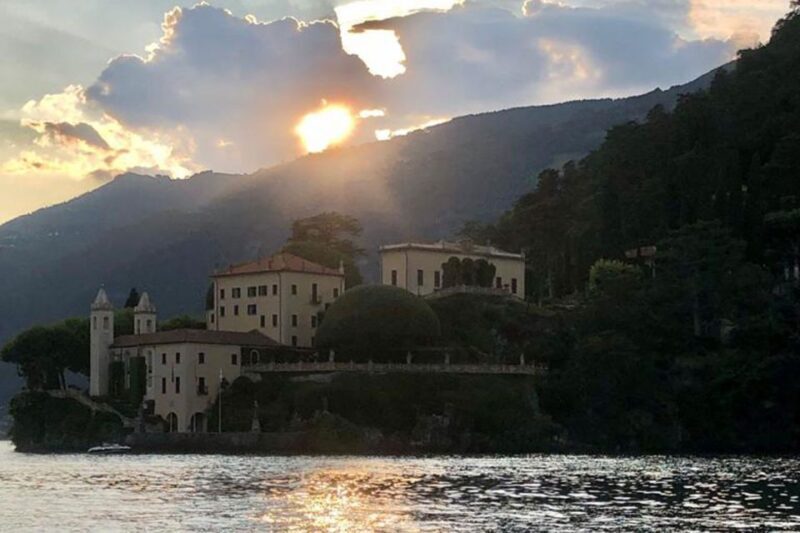 Bellagio: Lake Como Sunset Kayak Villas Experience - The Sum Up