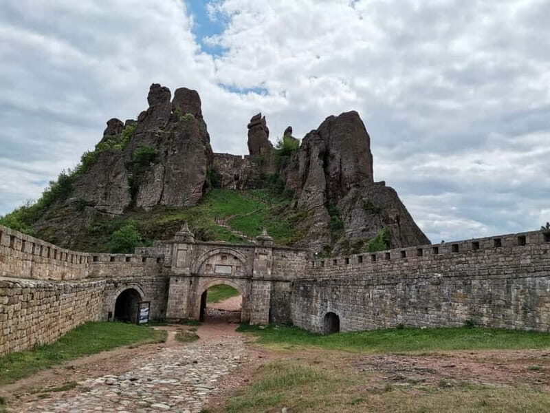 Belogradchik Rocks & Venetsa Cave Day Trip from Sofia - Starting Point and Logistics