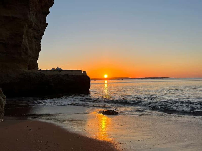 Benagil: Guided Sunrise Kayak Tour with Licensed Guide - Key Points