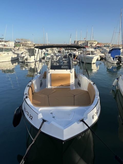Benalmadena: Boat Rental in Malaga for hours - Starting Location and First Impressions
