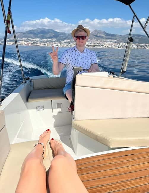 Benalmadena: Boat Rental with No License Required - Why Consider This Boat Rental?