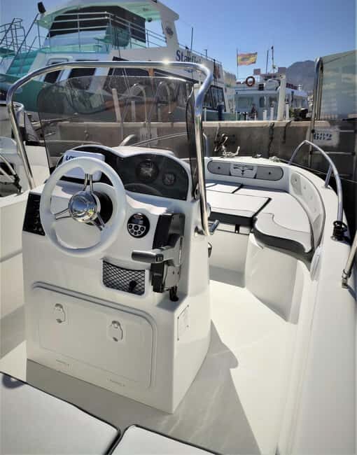 Benalmádena: No qualification! You are the captain! - Why This Experience Stands Out