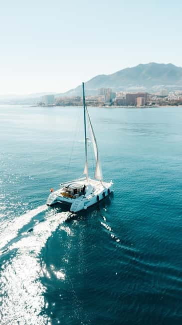 Benalmádena: Sailing & Dolphin Watching with Snacks/Drinks - FAQ