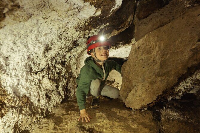 Bend Oregon Guided Lava Tube Cave Tour - An In-Depth Look at the Bend Lava Tube Cave Tour
