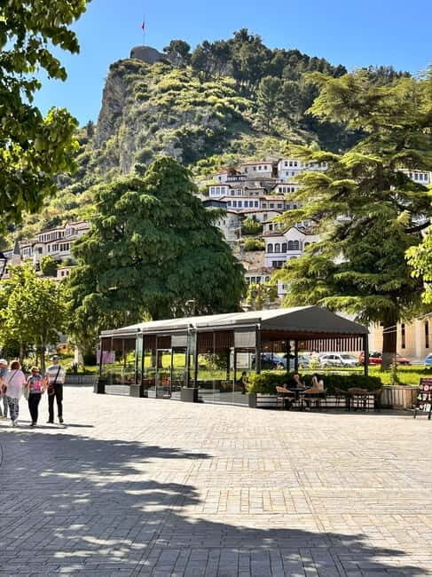 Berat City Center : Traditional Lunch/Dinner - Key Points