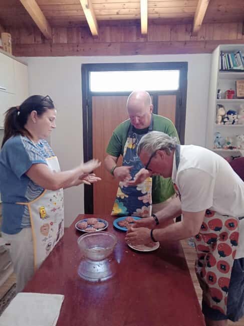 Berat: Discover Albania with Cooking Class w/ Drink Tastings - Practical Details and Tips