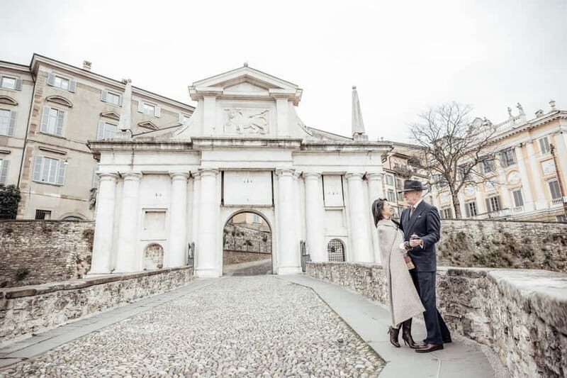 Bergamo: Professional private photo shoot in the Upper Town - Key Points