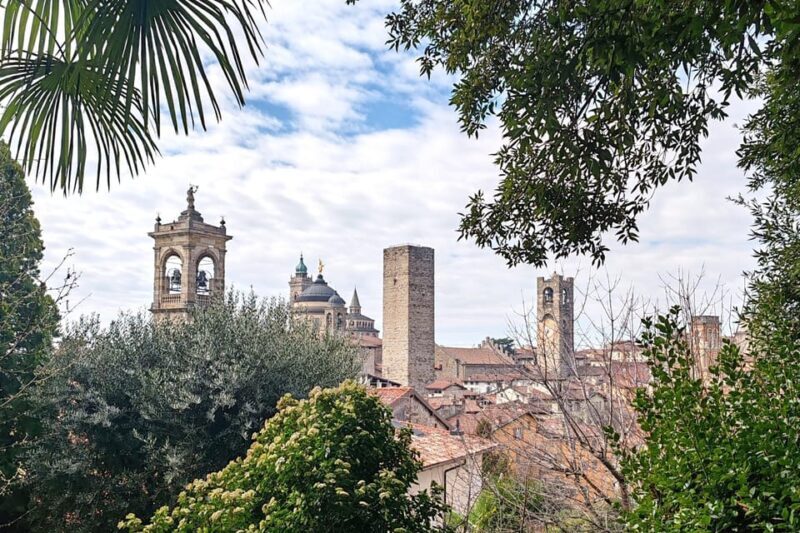 Bergamo: Upper Town Guided Tour with French-speaking Guide - Practical Details and Logistics