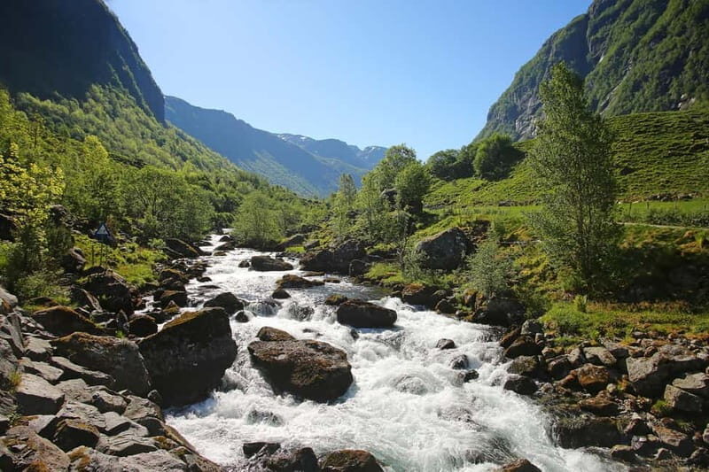 Bergen: Bondhus Glacier Lake in Folgefonna National Park - An In-Depth Look at the Bergen Bondhus Glacier Lake Tour