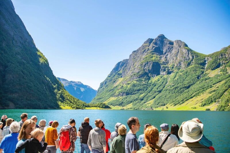Bergen: Flam Railway, Stegastein View Point and Fjord Cruise - FAQ