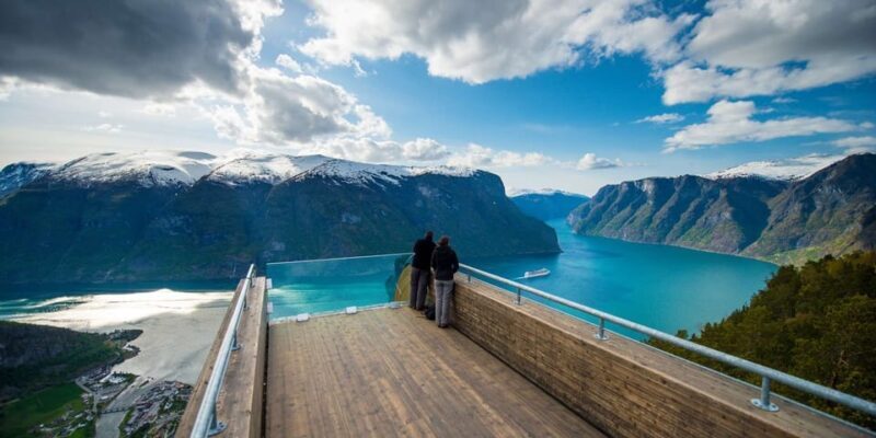 Bergen: Nærøyfjorden, Flåm, and Stegastein Guided Bus Tour - An In-Depth Look at the Tour
