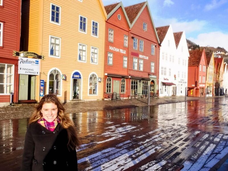 Bergen Past and Present: A Historical Walking Journey - An In-Depth Look at ‘Bergen Past and Present’