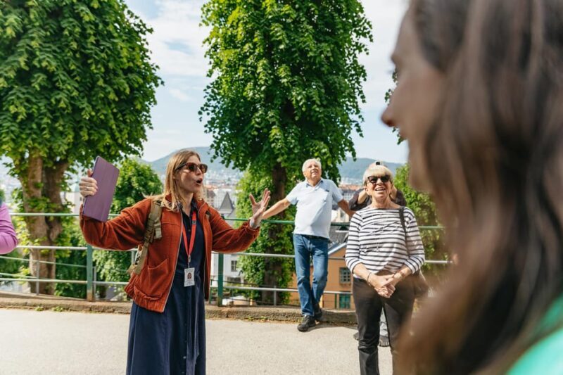 Bergen: Past & Present Small Group Guided Walking Tour - Who Is This Tour Perfect For?