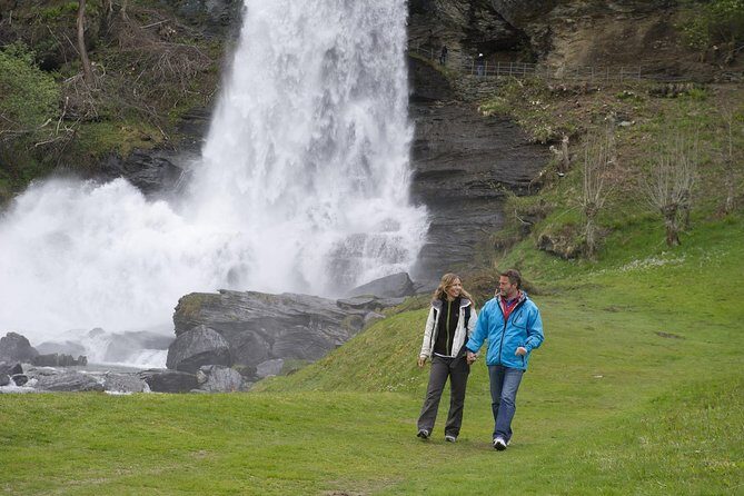 Bergen: Private Full-Day Roundtrip to Hardangerfjord with cruise - Analyzing the Value