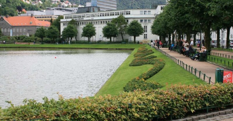 Bergen: Private Tour with a Local - Key Points