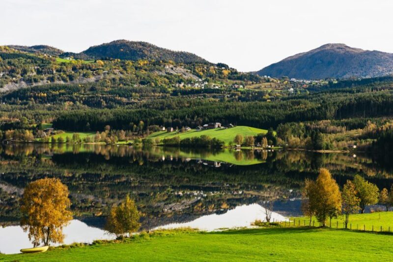 Bergen: Self-Guided Round-Trip Full-Day Excursion - Embarking on the Experience: What You Can Expect