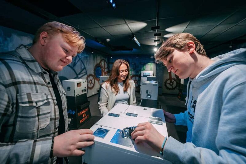 Bergen: The Cube Adventure at Fangene på Fortet - Practical Details and Logistics