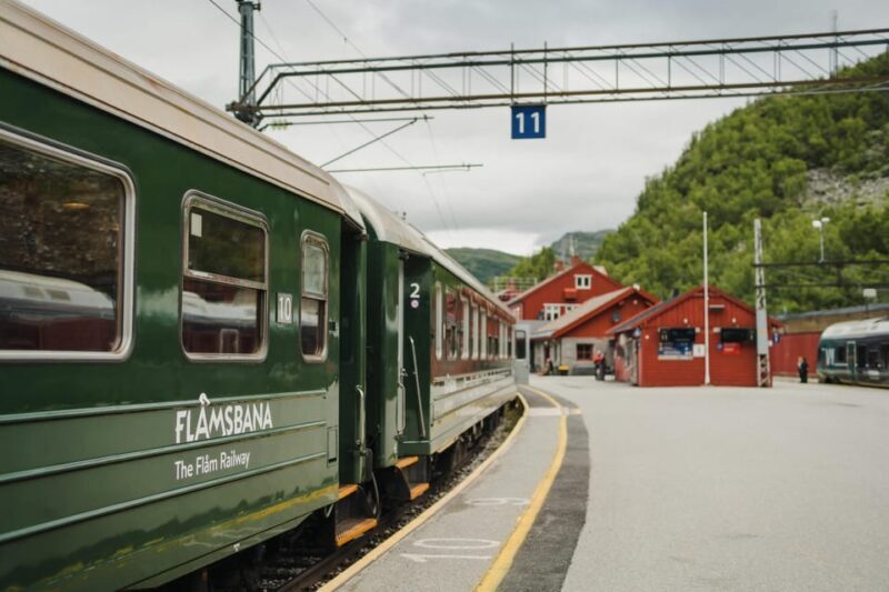 Bergen: Viking Village, Nærøyfjorden Cruise and Flåm Railway - Starting Point and Early Highlights