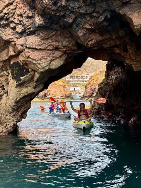 Berlenga Island: Kayak Tour and Glass-bottom Boat Trip - Berlenga Island: Kayak Tour and Glass-bottom Boat Trip — An Adventure Packed with Natural Beauty