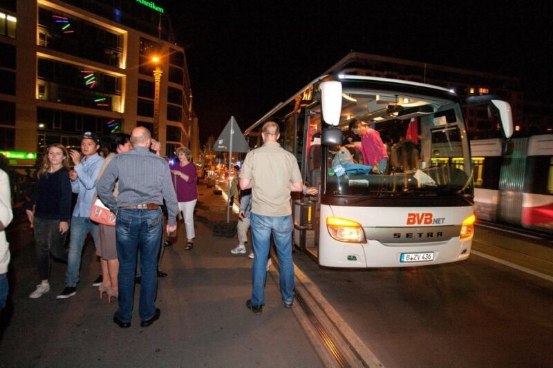Berlin: 1.5-Hour Comedy Bus Tour in German - FAQ
