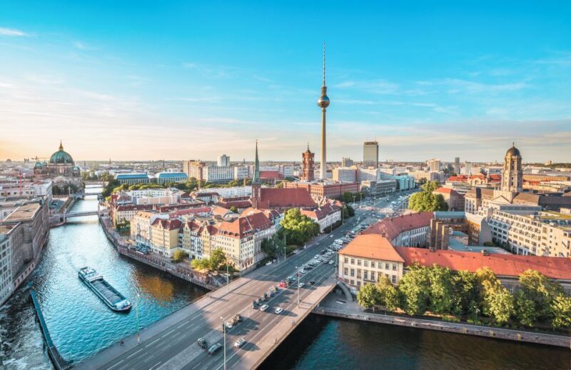 Berlin: 1-Hour Guided Tour of the Historic Center - A Detailed Look into Berlin’s 1-Hour Historic Center Tour