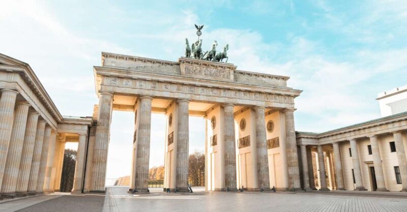Berlin: 1-Hour Guided Tour of the Historic Center - Why You Should Consider This Tour