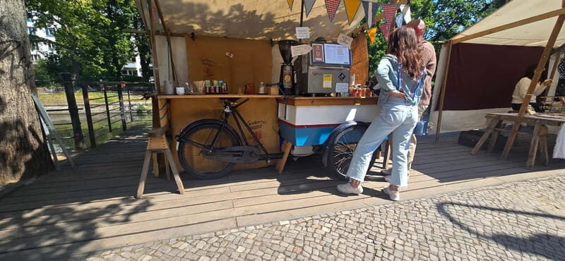 Berlin: 3.5-hour culinary bike tour away from the landmarks - An In-Depth Look at the Tour Experience