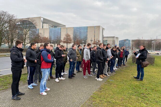 Berlin Battlefield Tour - Operation Berlin 1945 (Small Group) - FAQ