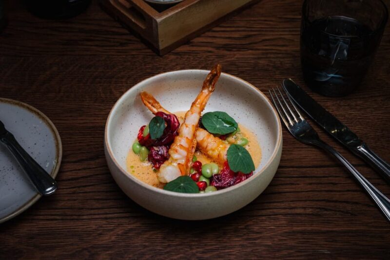 Berlin: Bollinger champagne tasting menu - An Unforgettable Dining Experience on the Water
