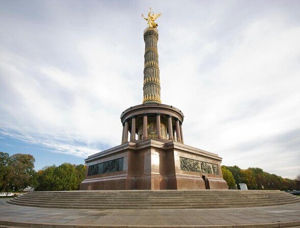 Berlin Boot Sightseeing Tour on Electric Private Yacht - The Itinerary: Landmarks and Sights from the Water