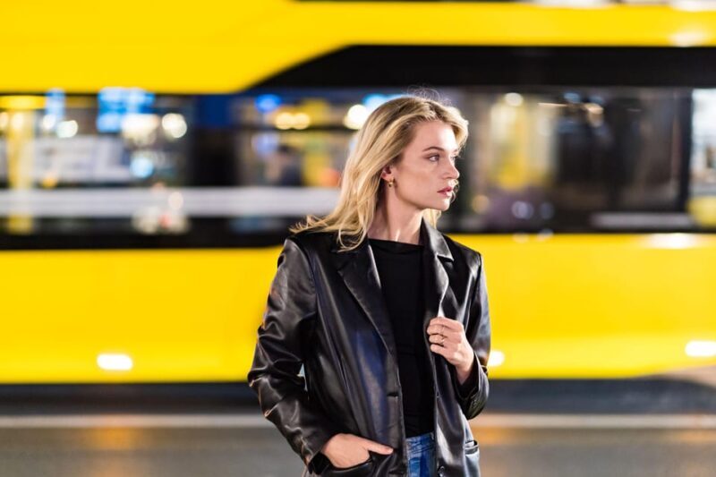 Berlin by Night: Private Photoshoot at Illuminated Cityscape - Who Should Book This Tour?