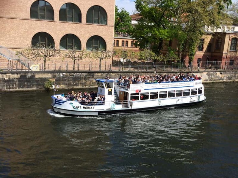 Berlin: City Boat Tour with Live Commentary - Exploring Berlin from the Water: A Detailed Review of the City Boat Tour with Live Commentary