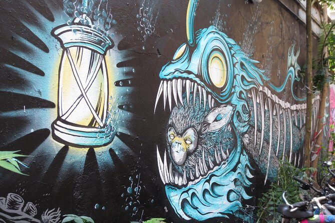 Berlin City Walking Tour of Scheunenviertel and Hackesche Höfe in Berlin Mitte - Practical Details and Considerations