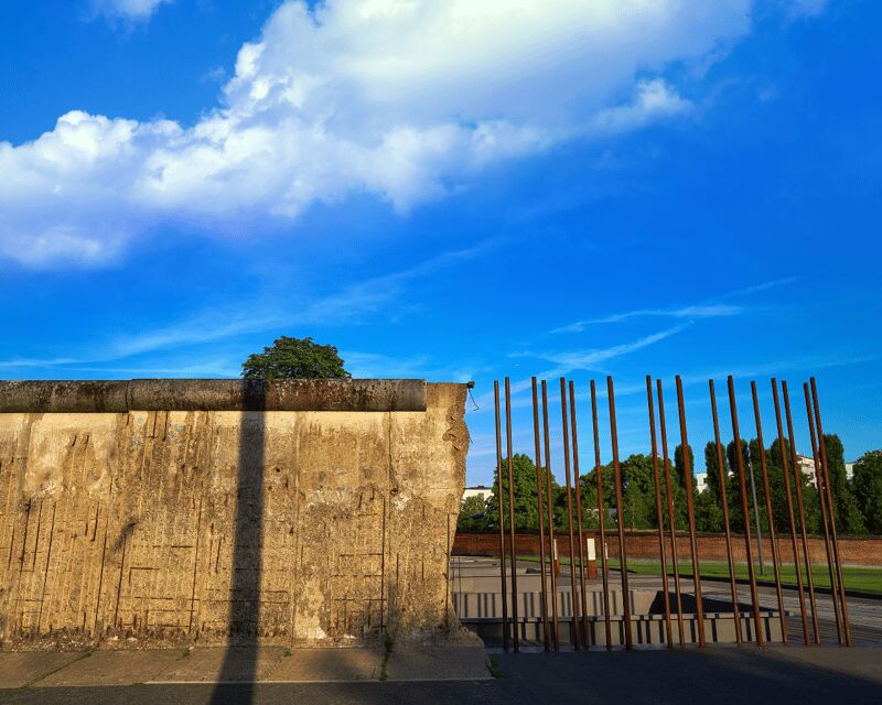 Berlin: Cold War History and Berlin Wall Guided Walking Tour - Introduction to the Tour