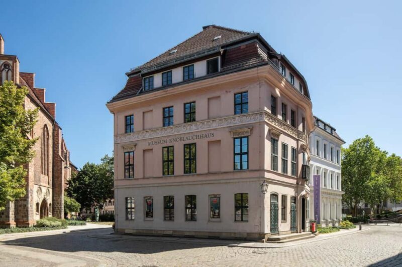 Berlin: Combo Ticket for the Berlin City Museum and Nikolaiviertel - Key Points