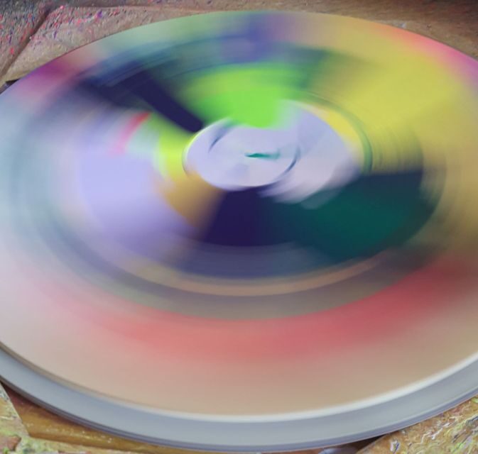 Berlin: Create Your Own Spin Painting at Jans Echternacht - Practical Tips for Your Visit