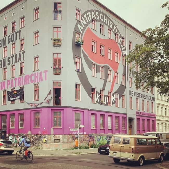 Berlin: DIY & Subculture Sightseeing in a 1972 Ford Van! - Key Points