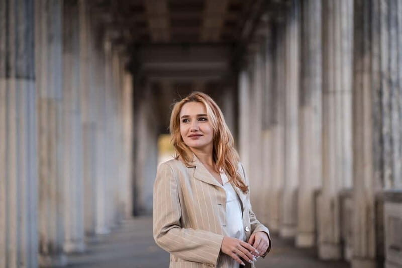 Berlin: Early Morning Private Photoshoot to avoid the Crowd - Key Points