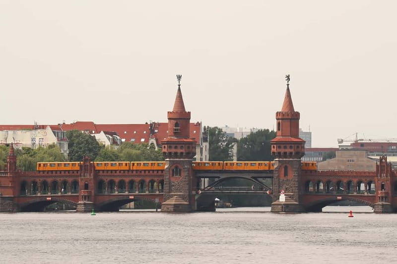 Berlin: East Side Gallery Spree Cruise in a Solar Catamaran - Key Points