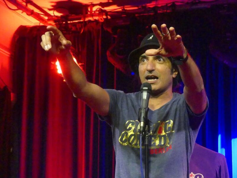 Berlin: English Stand-Up Comedy Show - A Closer Look at the Comedy Night Experience